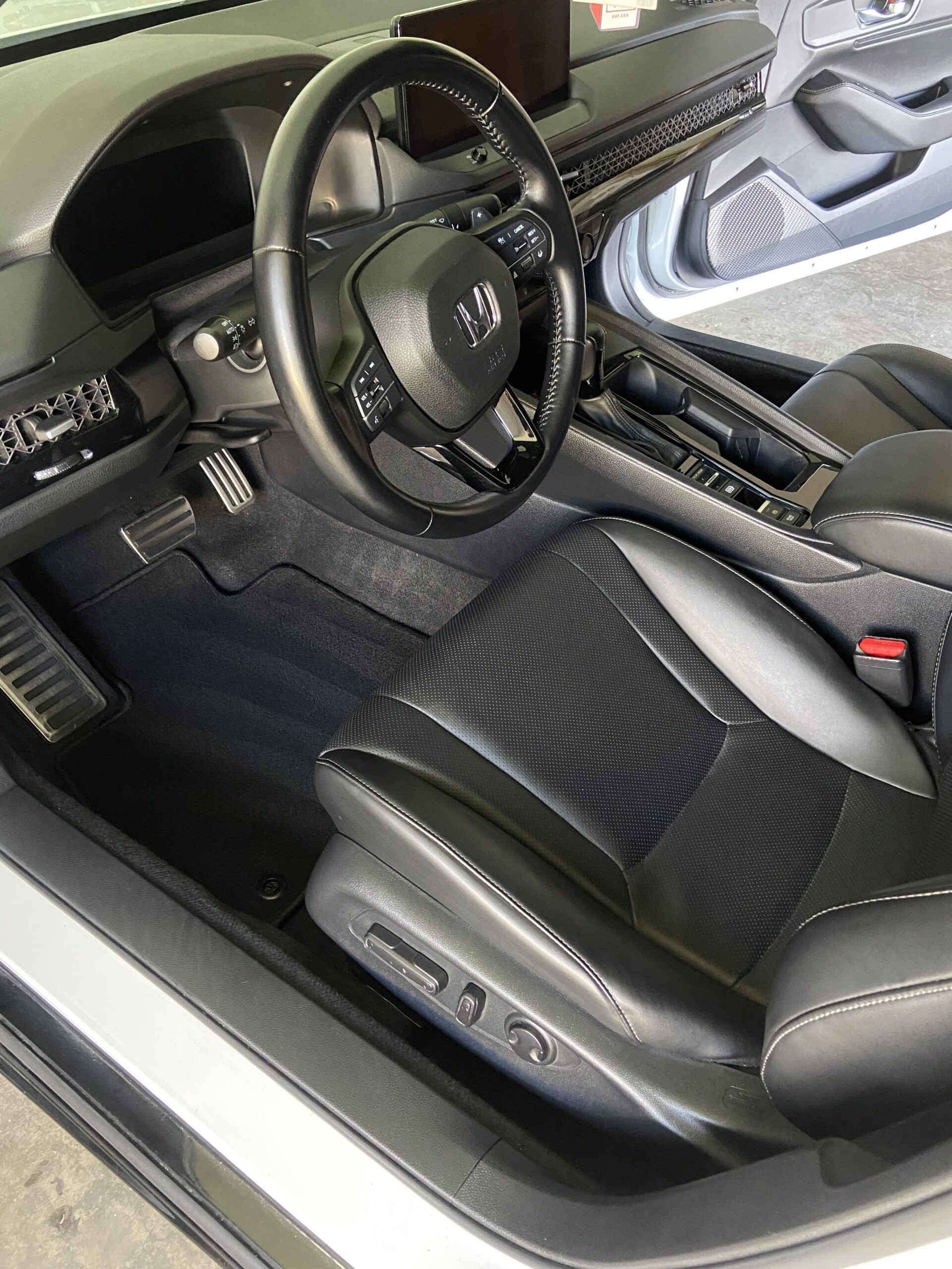 Full Interior Detail – The Best Auto Detailing Services in Coachella Valley
